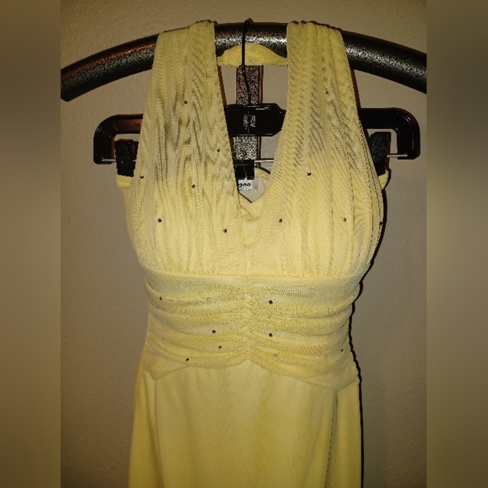 Gorgeous Yellow Taboo Long Halter Top Dress - Gem